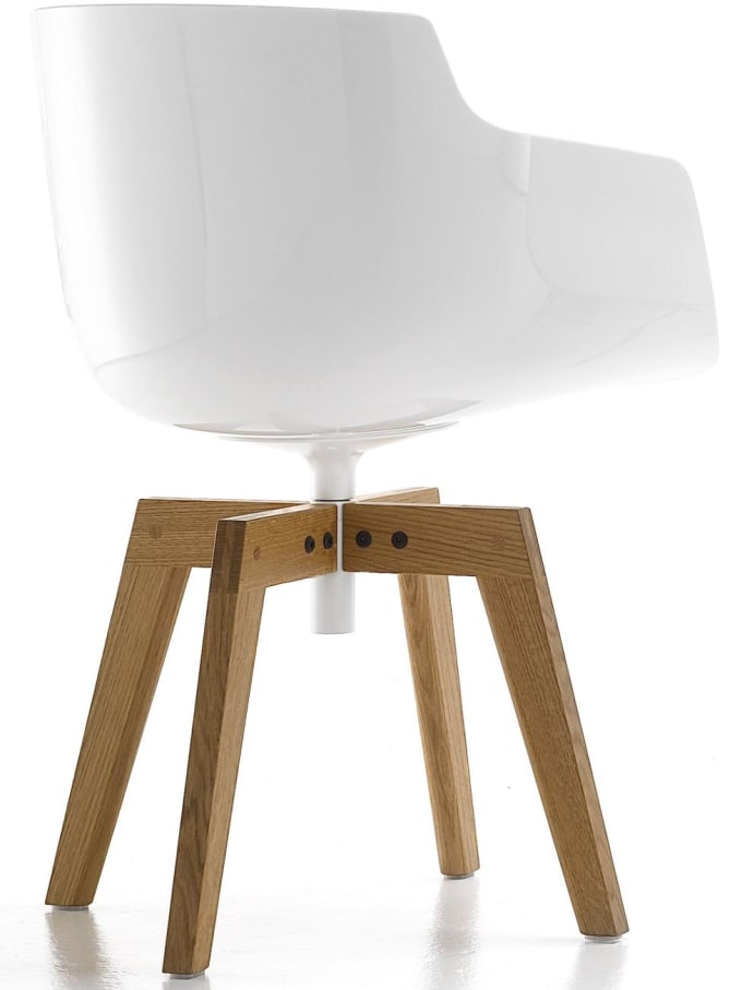 Flow Slim avec cadre en chêne de MDF Italia